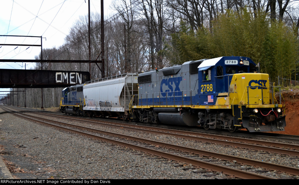 CSX GP28-2 2788 leads C770-26